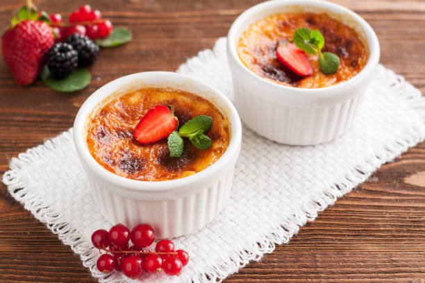 CREME BRULEE – HOUSE 6 BAR & RESTURANT